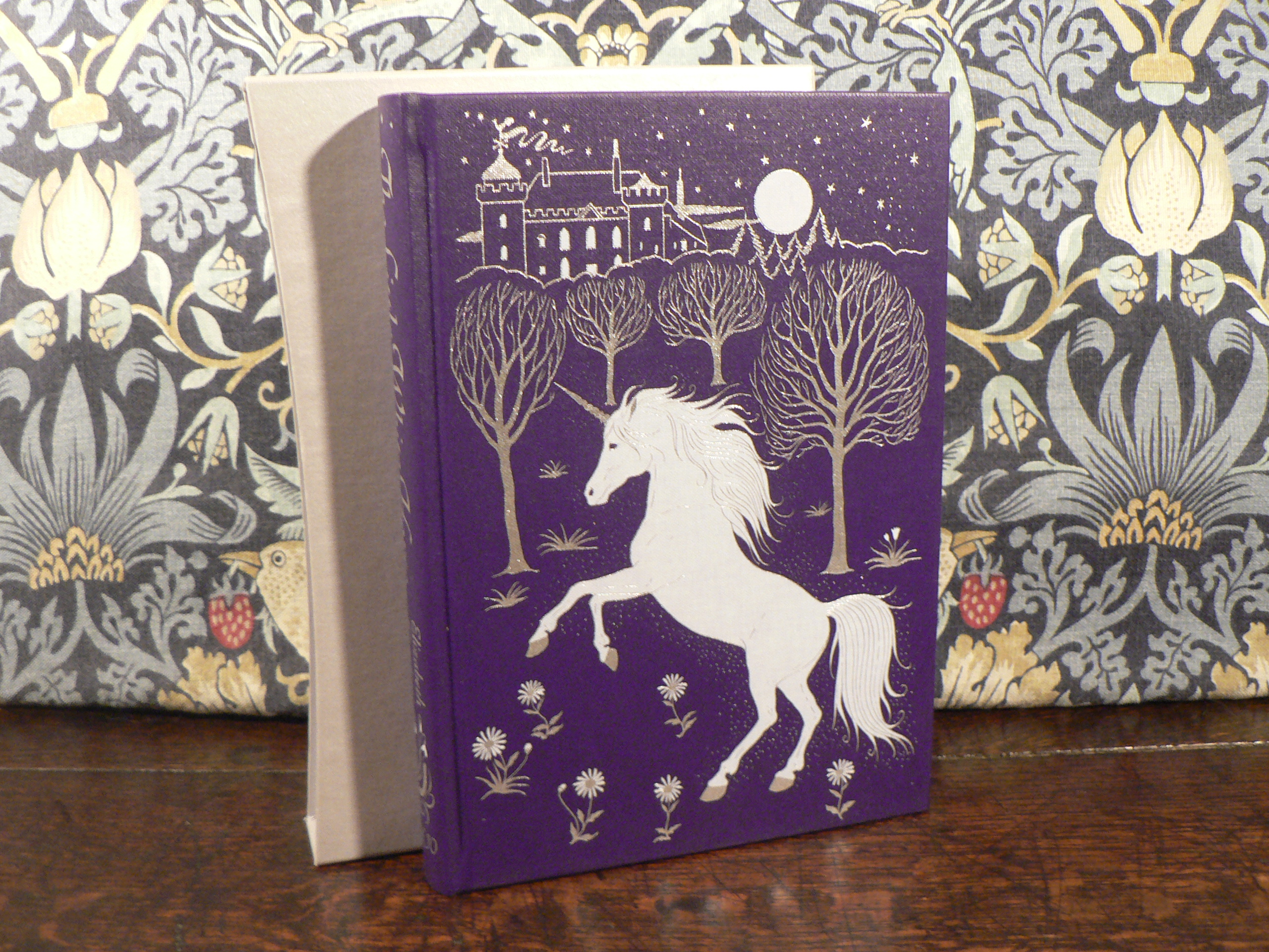Folio Society -The Little White Horse - Elizabeth Goudge, Erskine Antiques